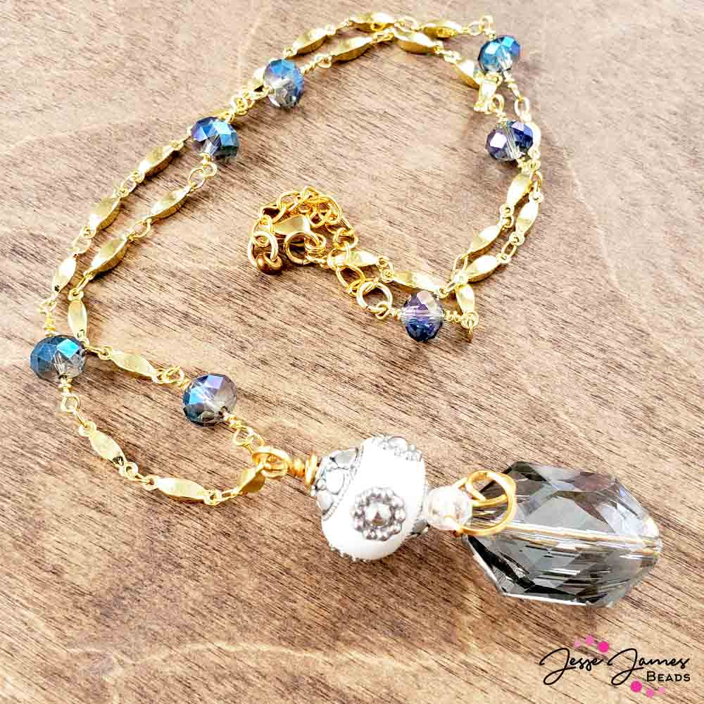 How-To Jewelry: Wild Side Pendant Ft. Randee Brown – Jesse James Beads