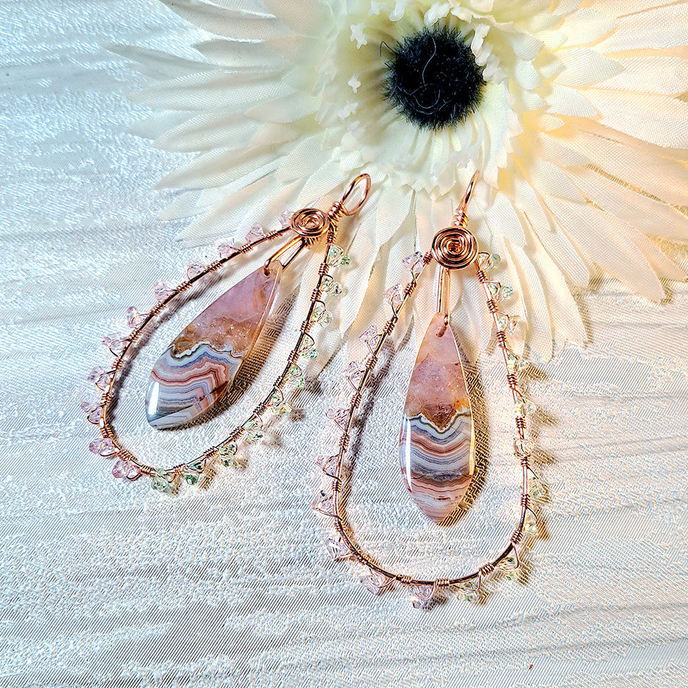 DIY Suspended Stone Pendant with Jem Hawkes – Jesse James Beads