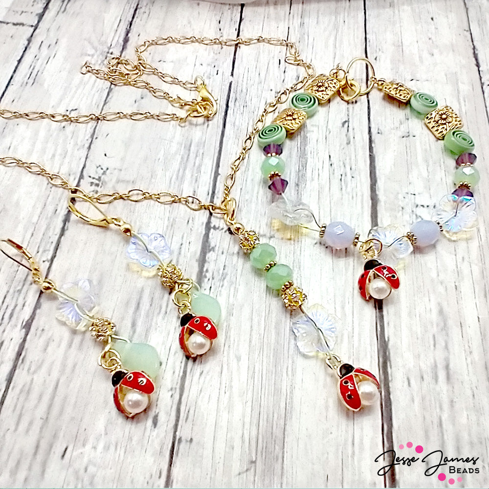 Ladybug Love Jewelry Set with Wendy Whitman – Jesse James Beads