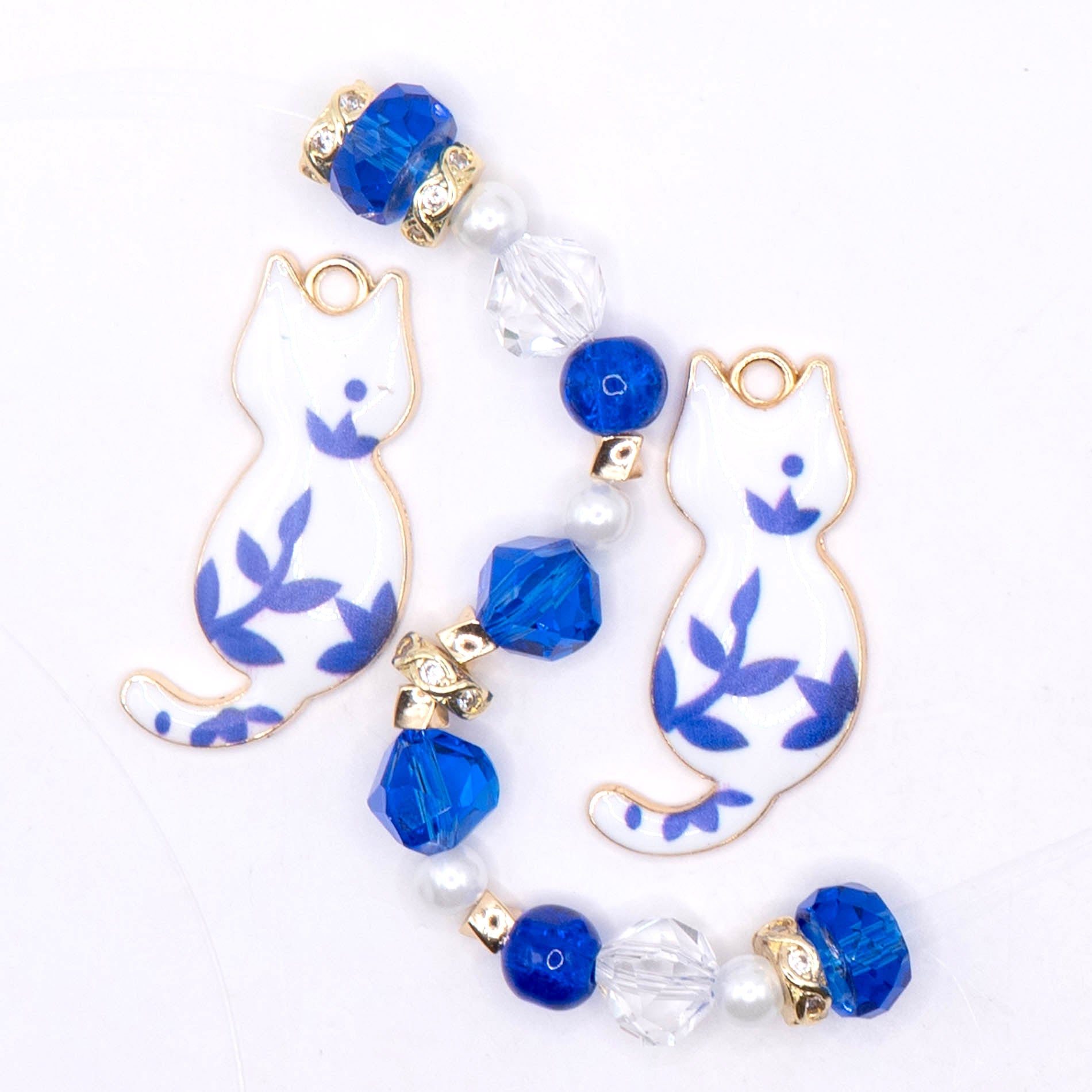 Bitty Kitty Bead Mix in Pretty As Porcelain - Jesse James Beads